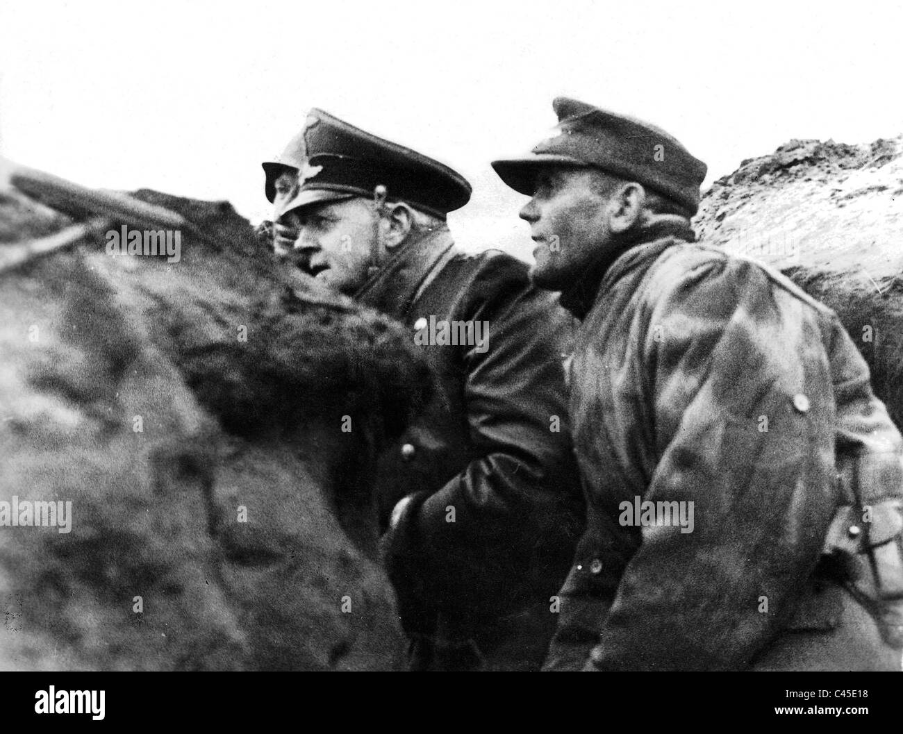 Joachim von Ribbentrop besucht Truppen an der Oder 1945 Stockfotografie ...