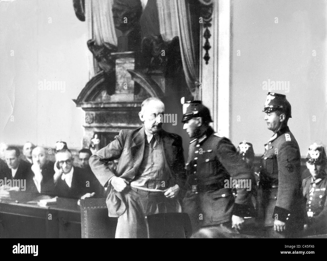 Generalfeldmarschall erwin von witzleben -Fotos und -Bildmaterial in ...