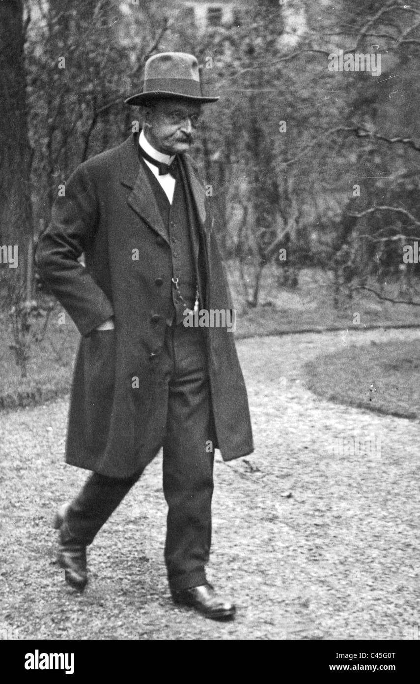 Max planck haus -Fotos und -Bildmaterial in hoher Auflösung – Alamy