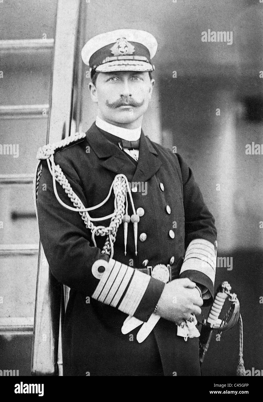 Wilhelm ii marineuniform -Fotos und -Bildmaterial in hoher Auflösung ...
