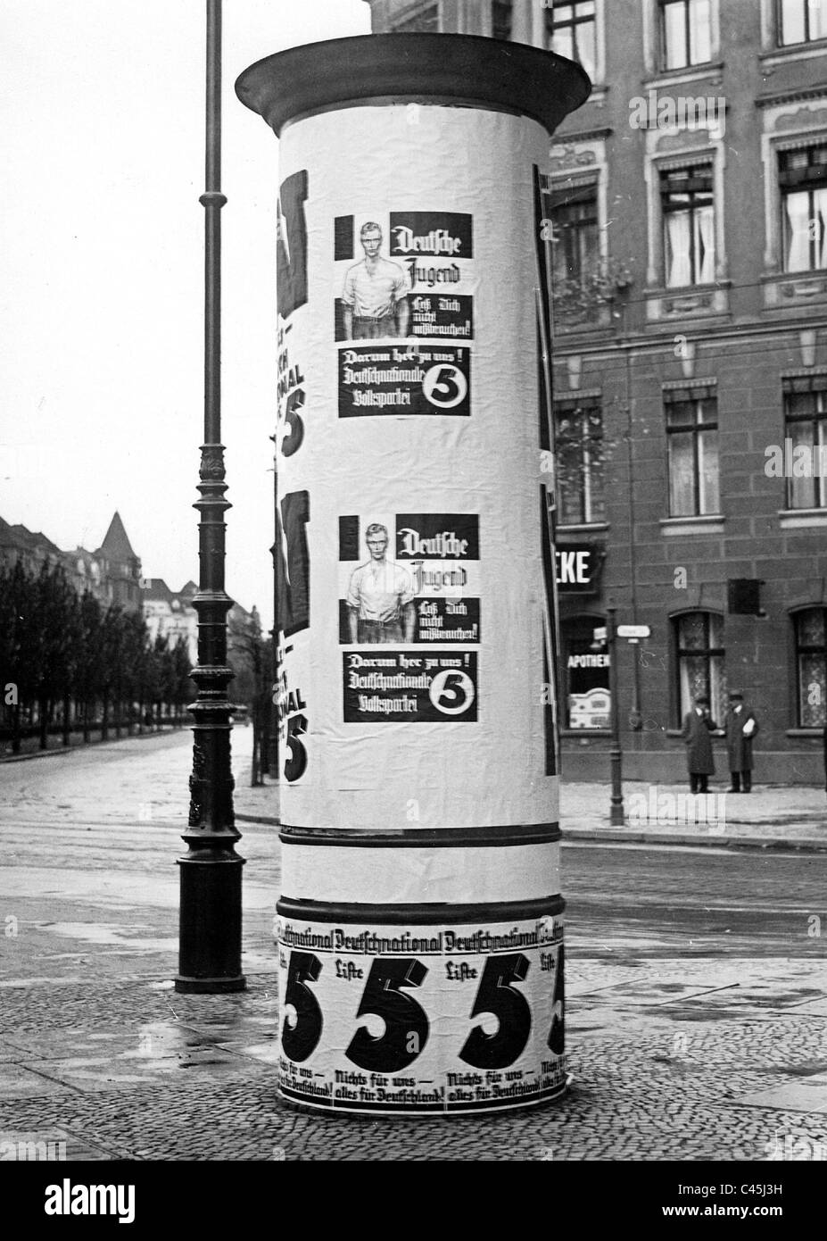 Wahlplakat der DNVP auf einem Plakat Stockfotografie - Alamy
