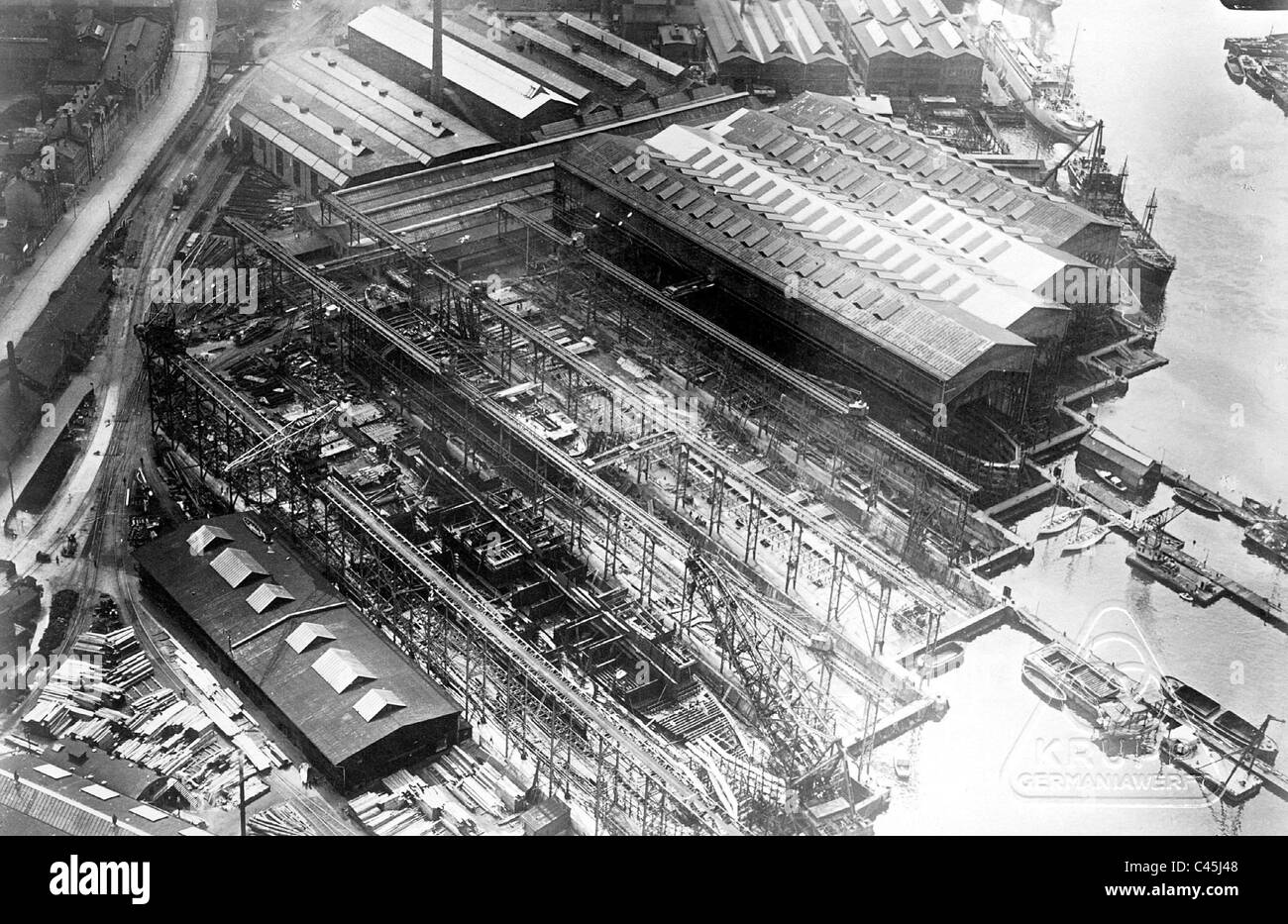 Deutsche Werft in Kiel, 1932 Stockfotografie - Alamy