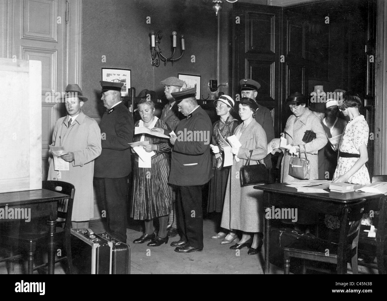 Reichstag 1932 -Fotos und -Bildmaterial in hoher Auflösung – Alamy