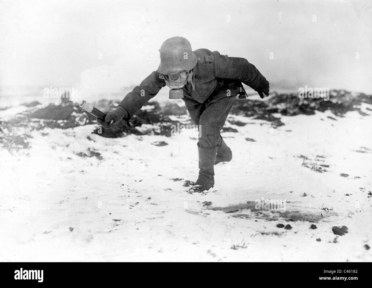 Deutscher soldat gasmaske erster weltkrieg -Fotos und -Bildmaterial in hoher Auflösung – Alamy