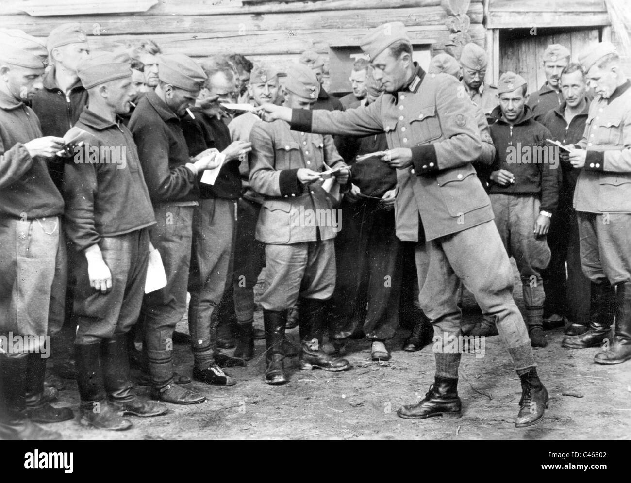 Deutsche polizei ostfront -Fotos und -Bildmaterial in hoher Auflösung ...