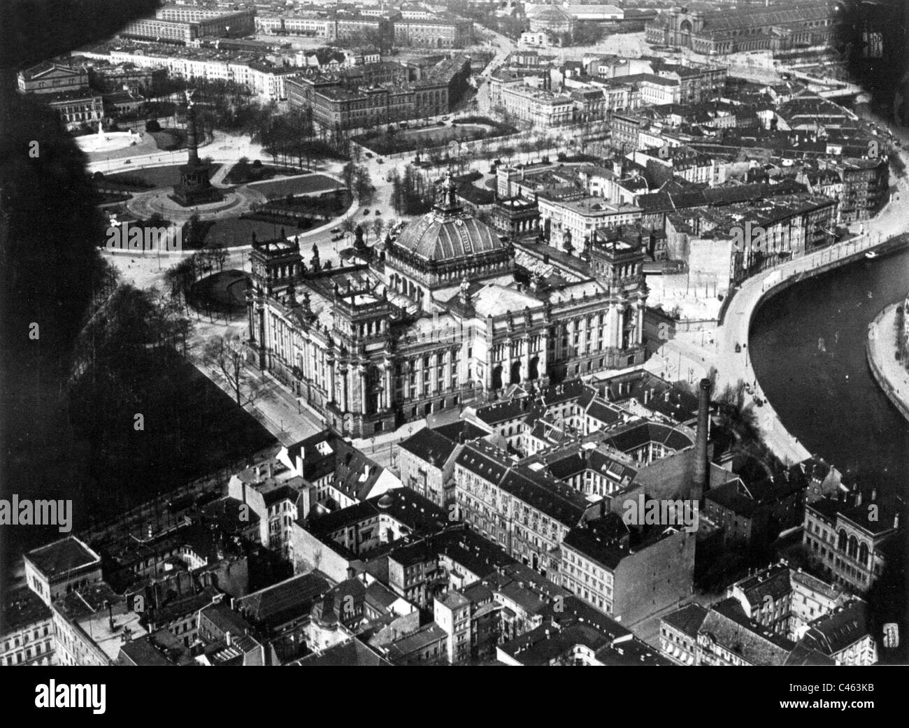Destroyed reichstag -Fotos und -Bildmaterial in hoher Auflösung – Alamy