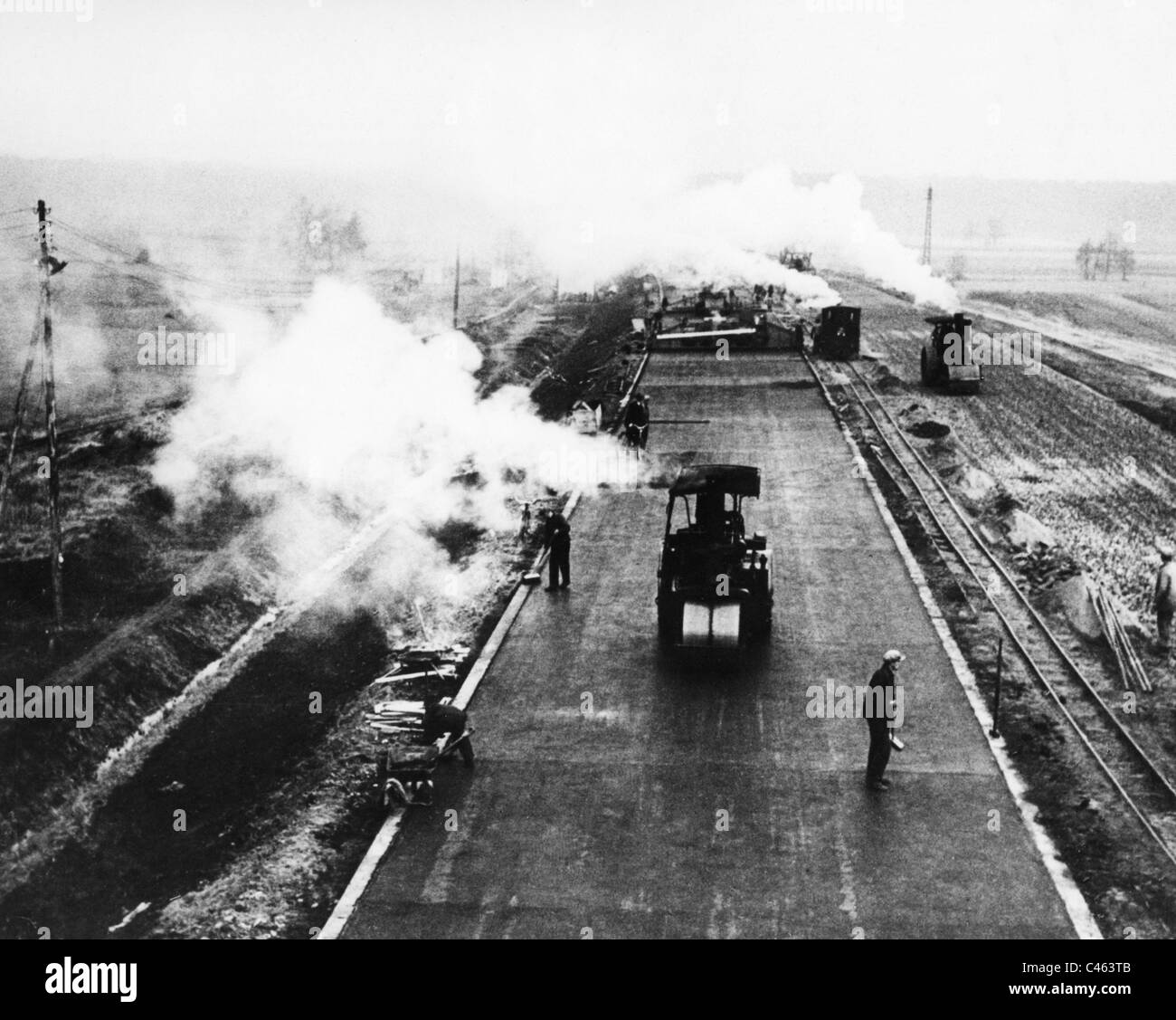 Autobahnen bauen -Fotos und -Bildmaterial in hoher Auflösung – Alamy