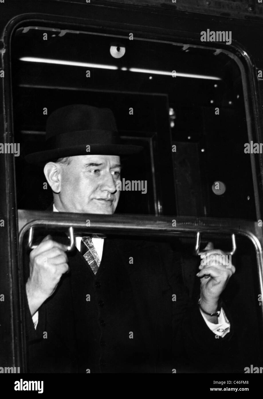 Edouard Daladier Stockfotos und -bilder Kaufen - Alamy