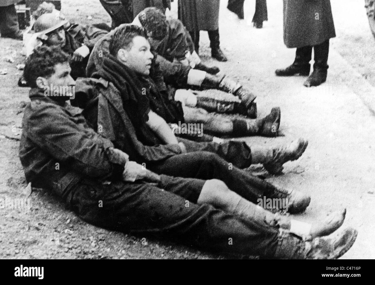 Zweiter Weltkrieg: Westfront. Englische Razzia in St. Nazaire, 1942 ...