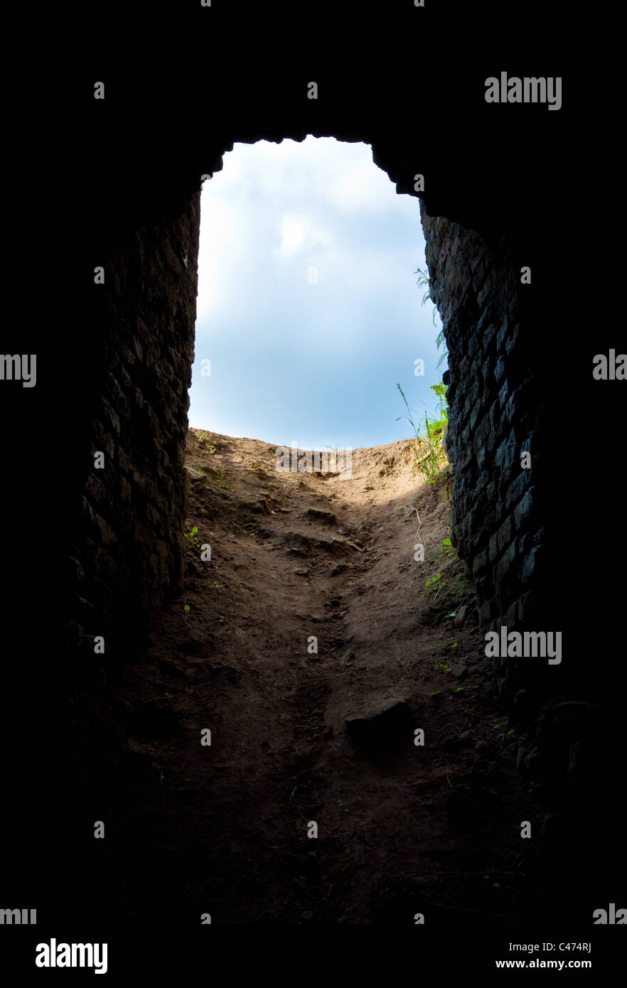 Alte türen burg kerker -Fotos und -Bildmaterial in hoher Auflösung – Alamy