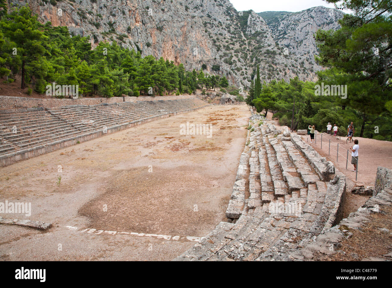 Stadium delphi greece ancient -Fotos und -Bildmaterial in hoher ...