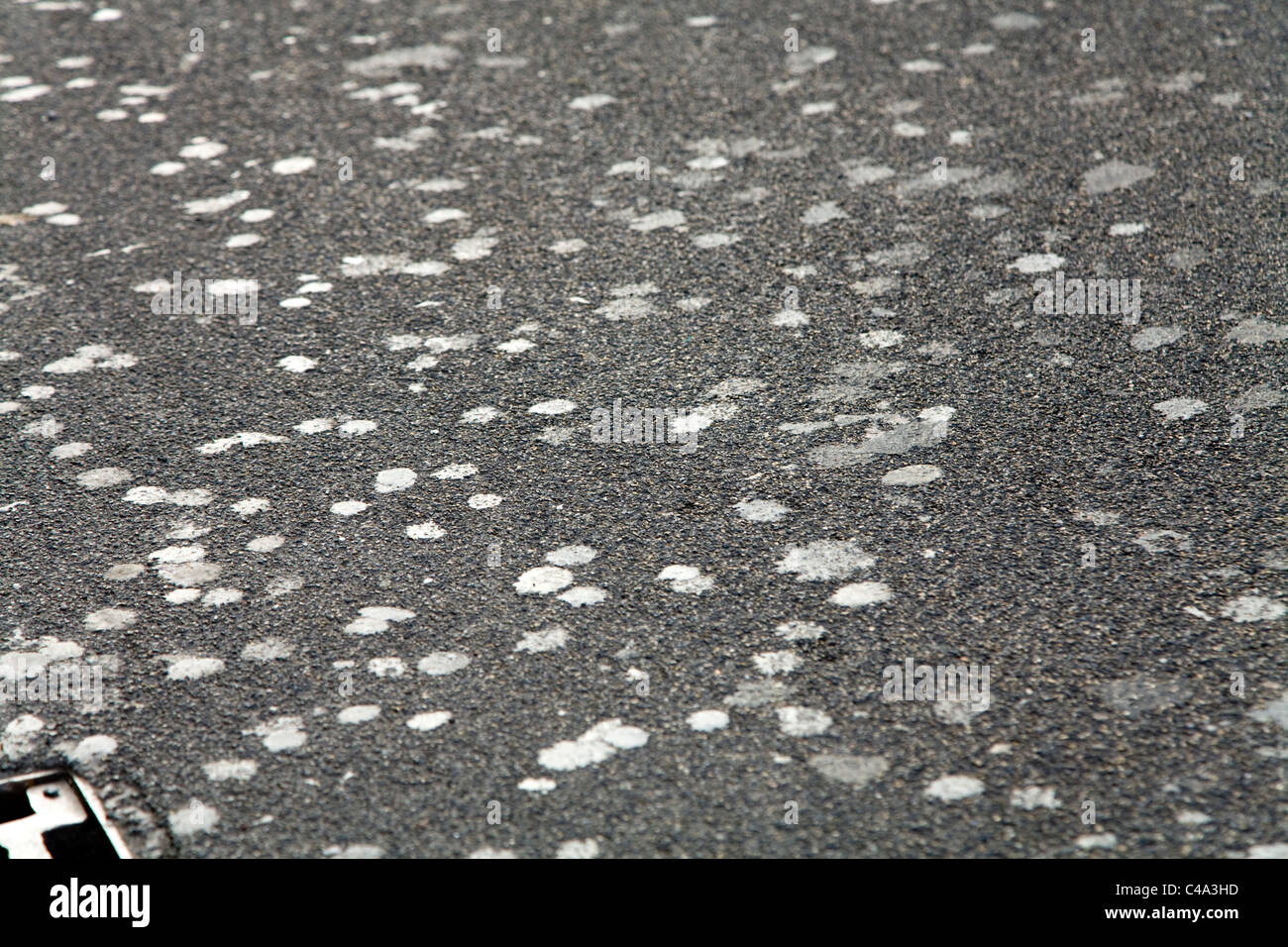 Kaugummi auf der Straße stecken / Straße in der Londoner Oxford Street ...