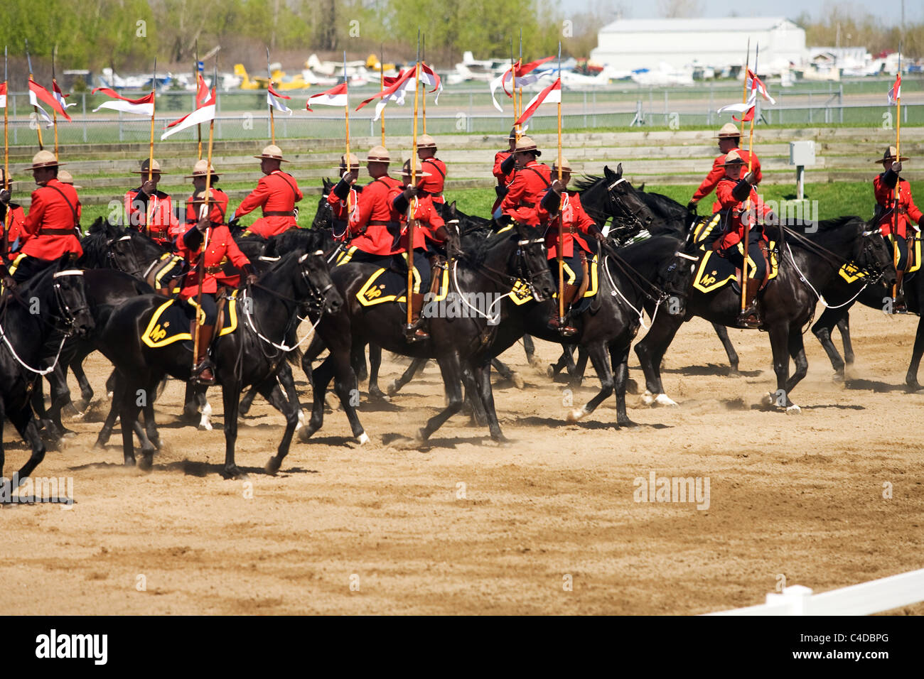 Rcmp officer uniform -Fotos und -Bildmaterial in hoher Auflösung ...