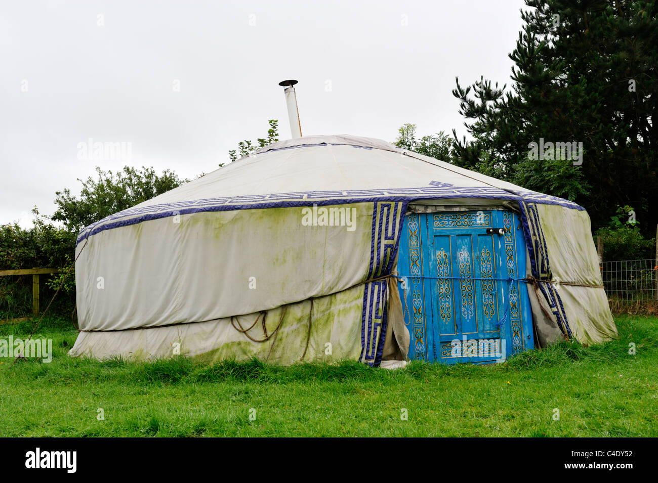Jurte zelt -Fotos und -Bildmaterial in hoher Auflösung – Alamy