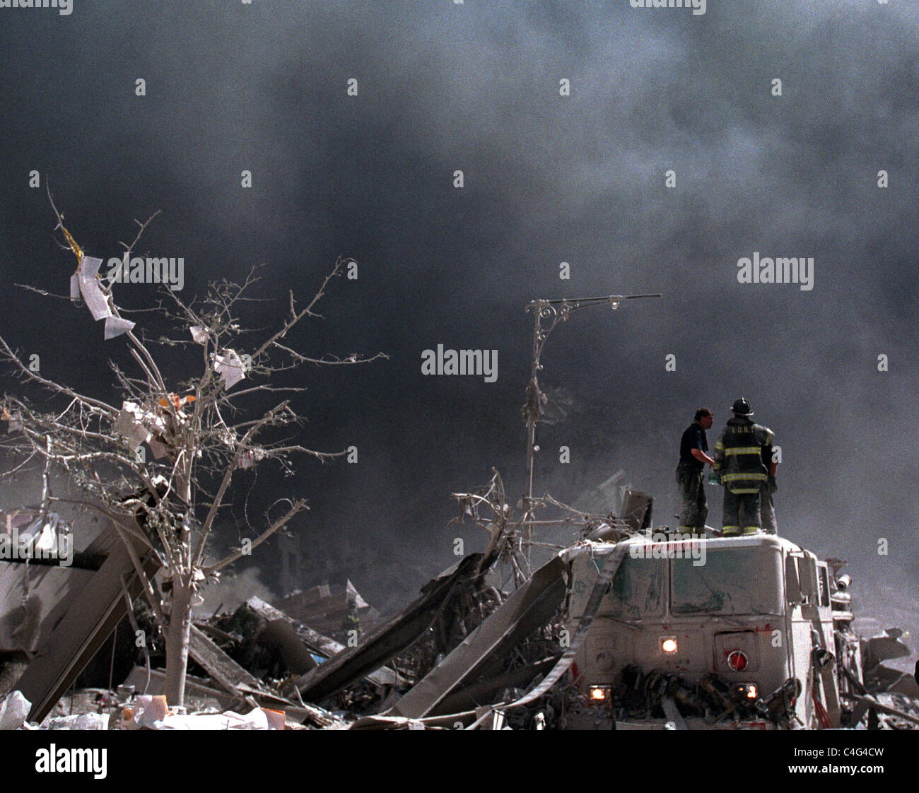 9 11 debris world trade -Fotos und -Bildmaterial in hoher Auflösung – Alamy