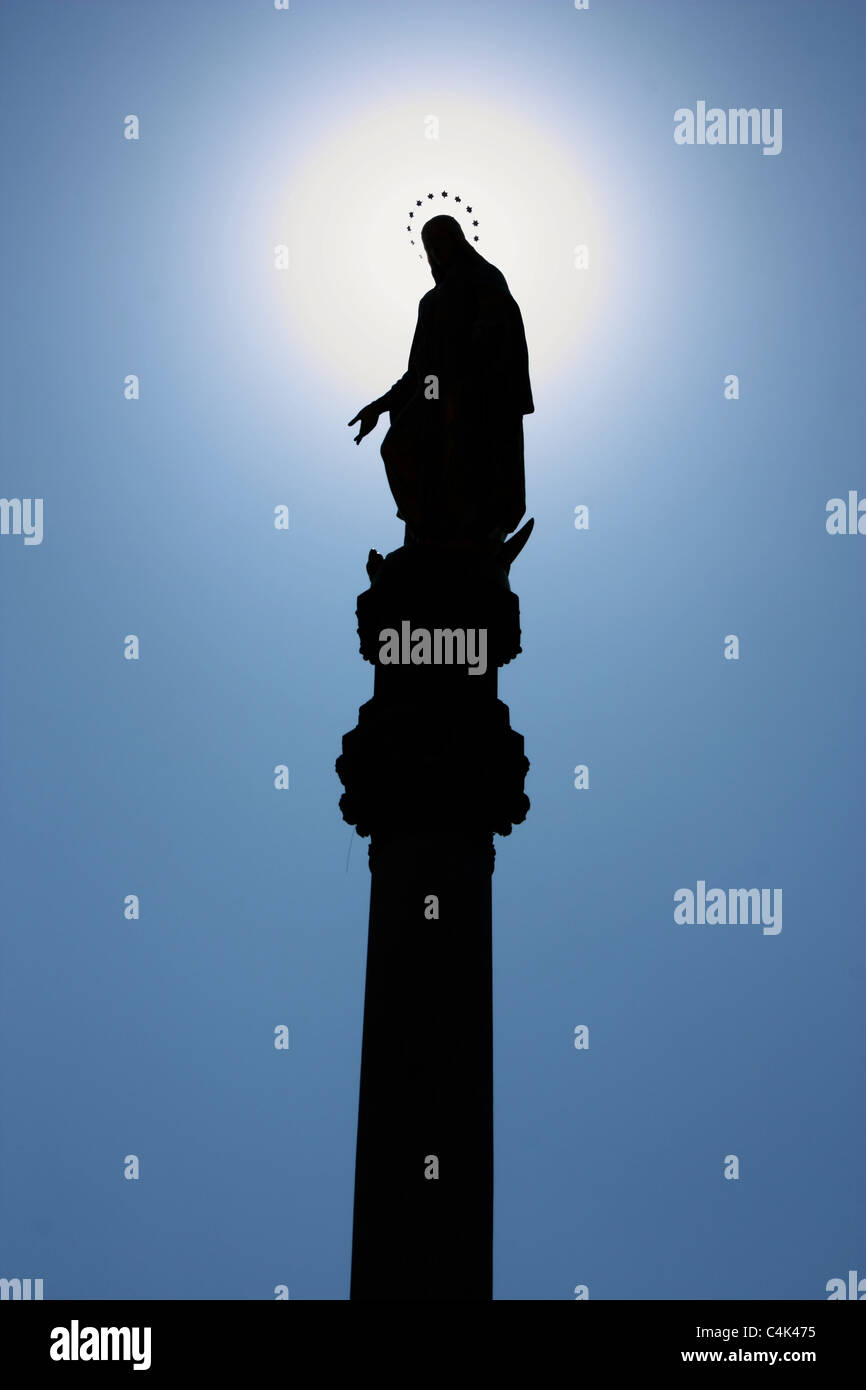 Statue der gesegneten jungfrau maria -Fotos und -Bildmaterial in hoher Auflösung – Alamy