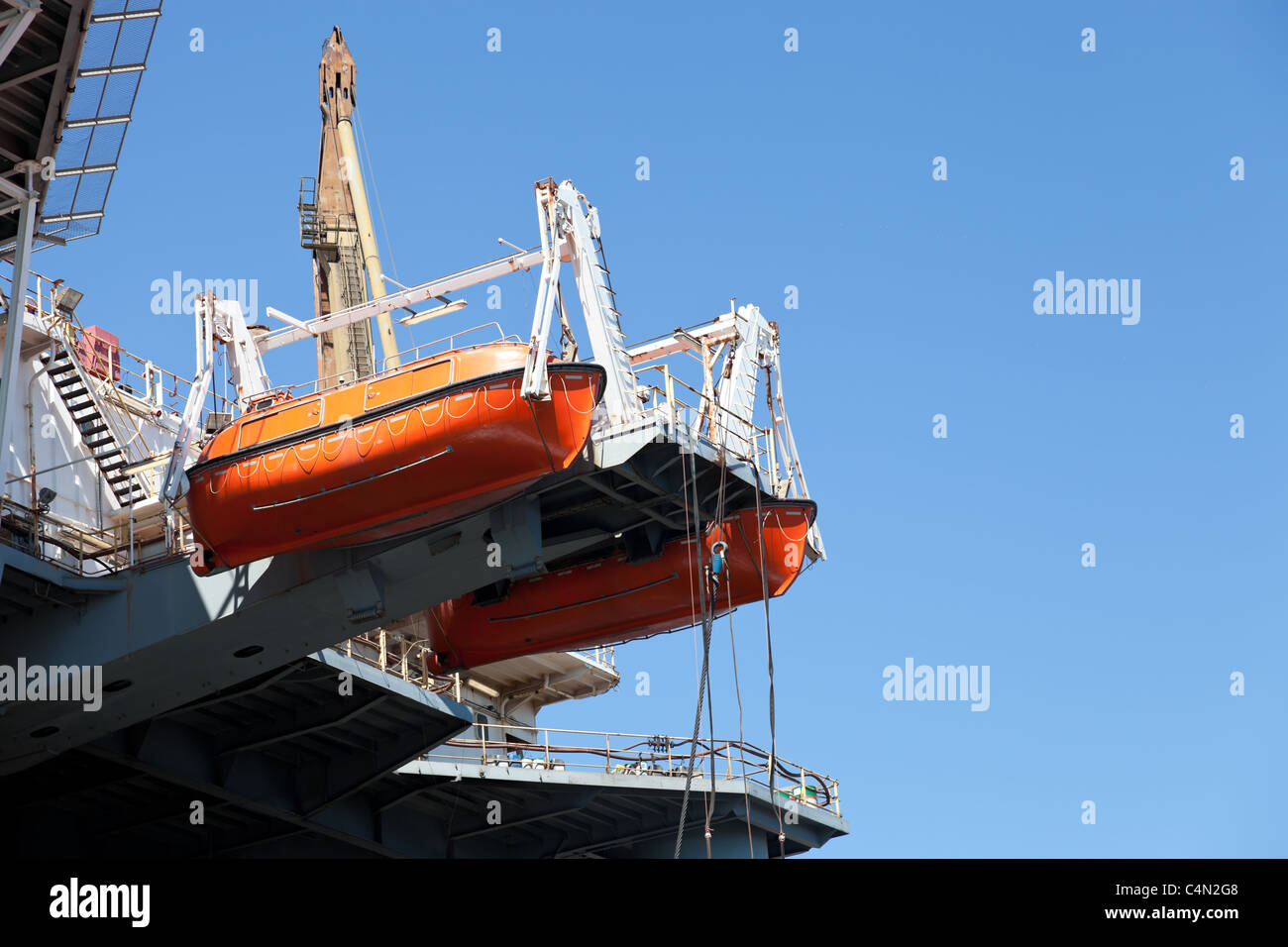 Industrielles rettungsboot -Fotos und -Bildmaterial in hoher Auflösung ...