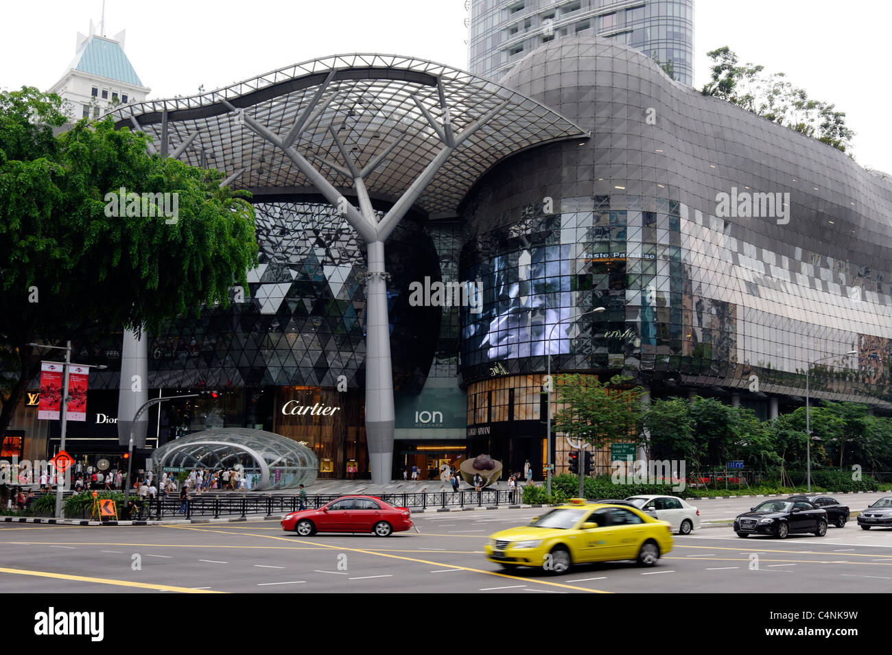 Ion shopping mall -Fotos und -Bildmaterial in hoher Auflösung – Alamy