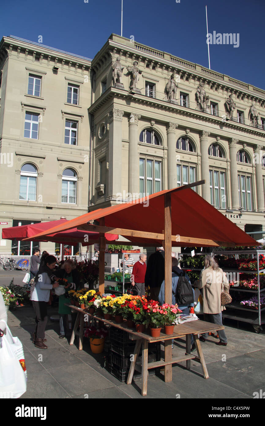 Bundesplatz bern -Fotos und -Bildmaterial in hoher Auflösung – Alamy