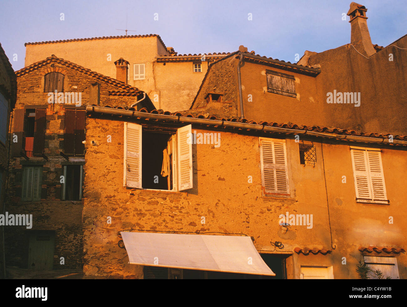 Gassin village south france provence -Fotos und -Bildmaterial in hoher ...