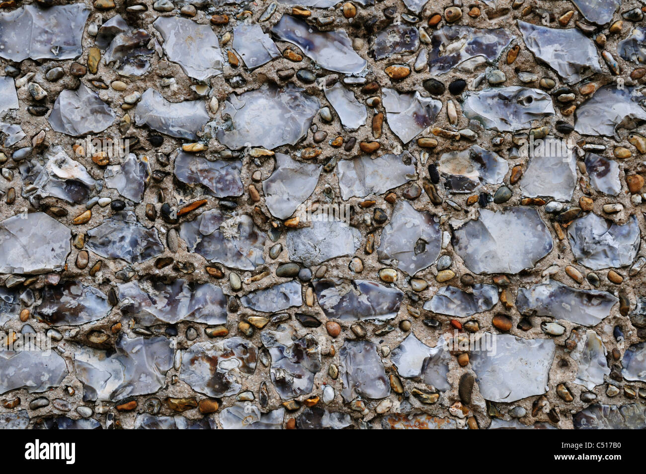 Flint stone wall -Fotos und -Bildmaterial in hoher Auflösung – Alamy