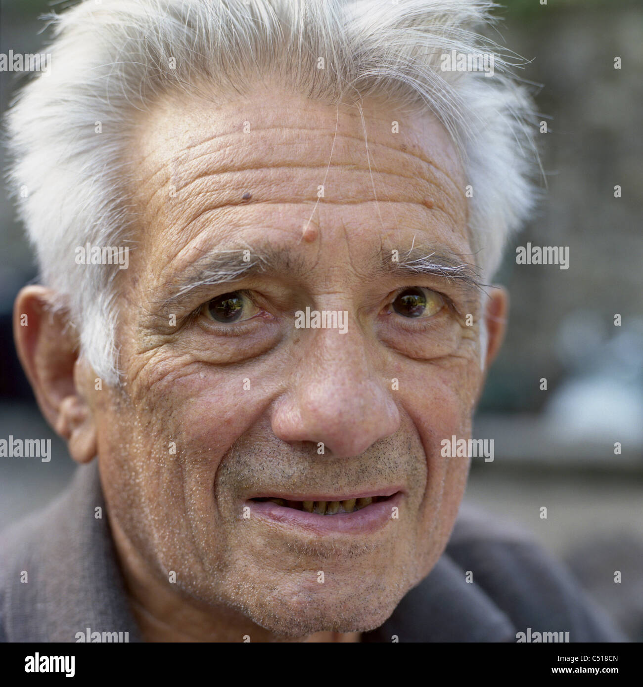 Faltiger Alter Mann Stockfotos und -bilder Kaufen - Alamy