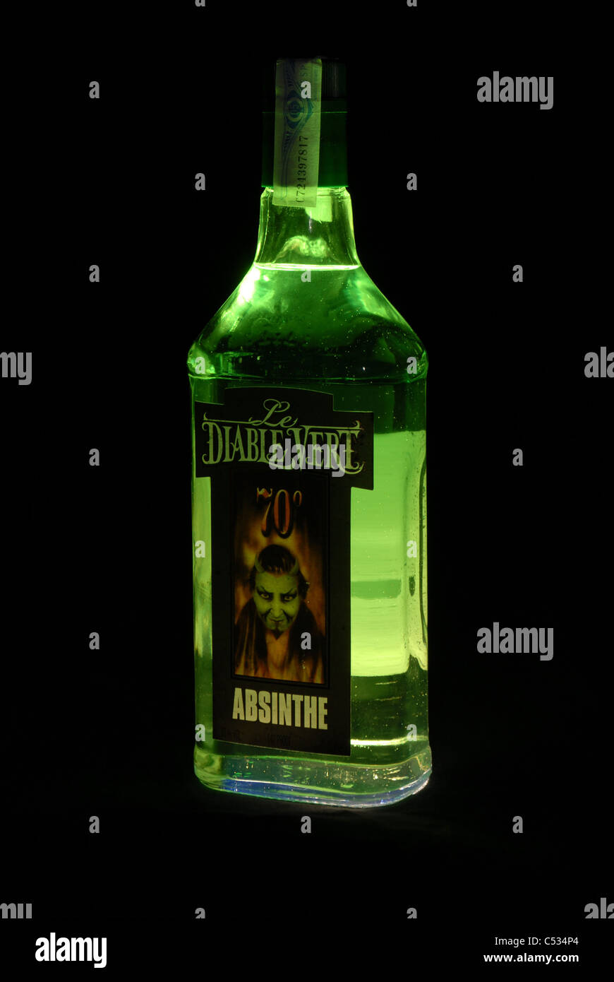 Absinth grüne fee -Fotos und -Bildmaterial in hoher Auflösung – Alamy