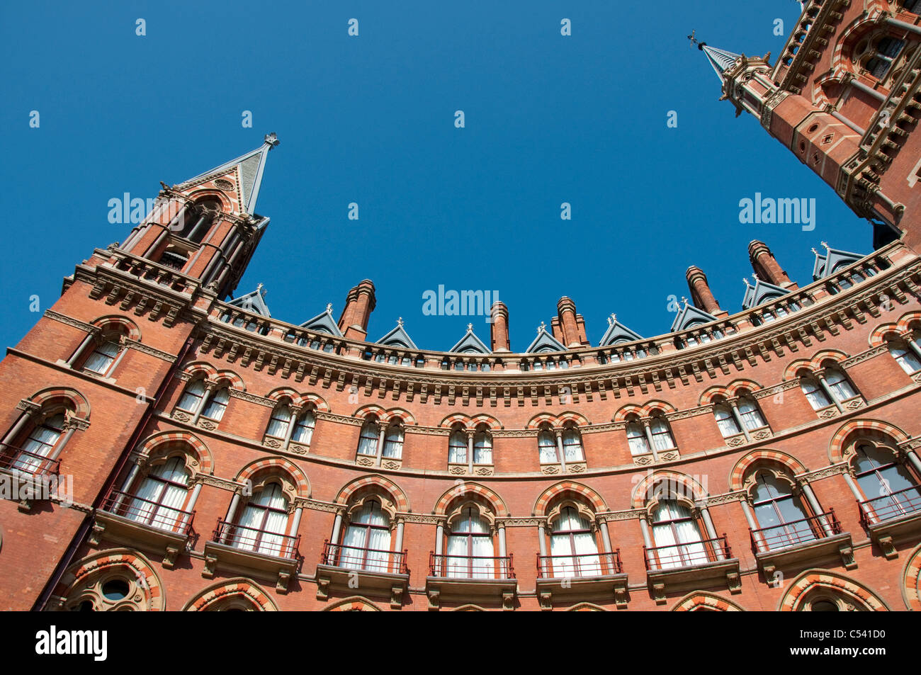 Marriott st pancras renaissance hotel -Fotos und -Bildmaterial in hoher ...