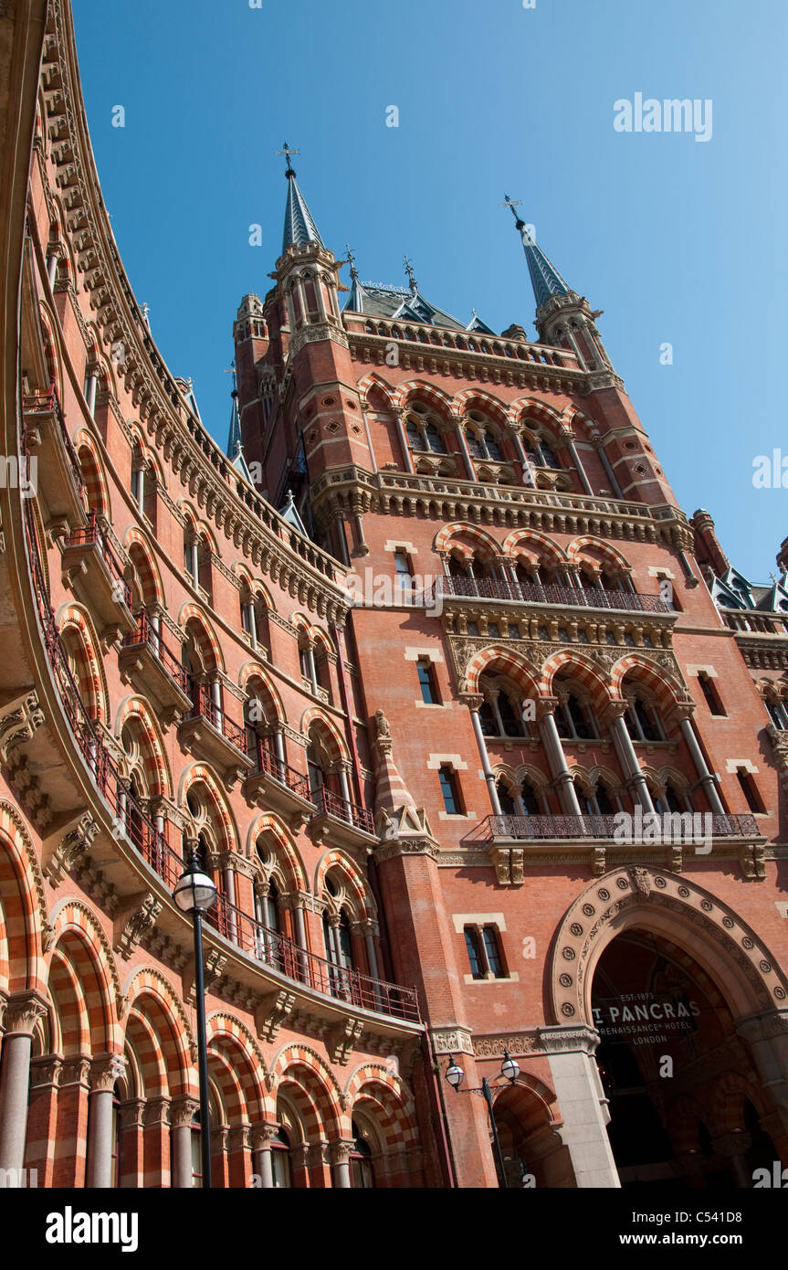 Marriott st pancras renaissance hotel -Fotos und -Bildmaterial in hoher ...