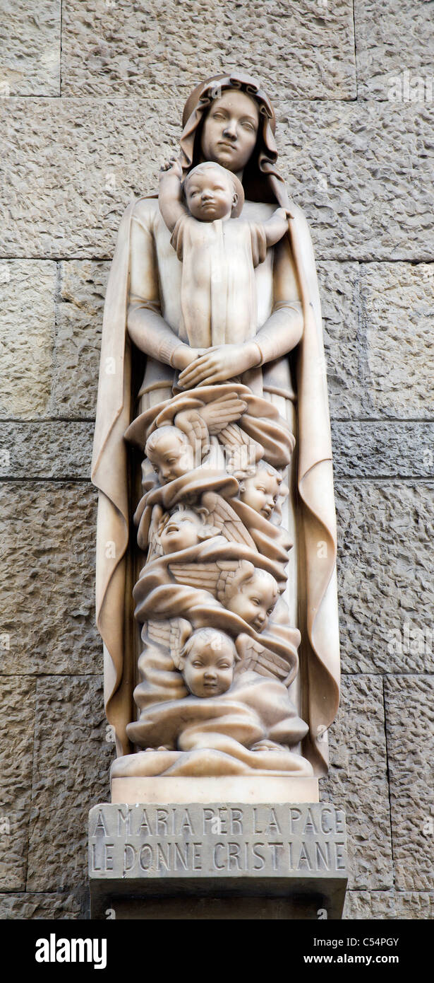 Heilige maria statue -Fotos und -Bildmaterial in hoher Auflösung – Alamy