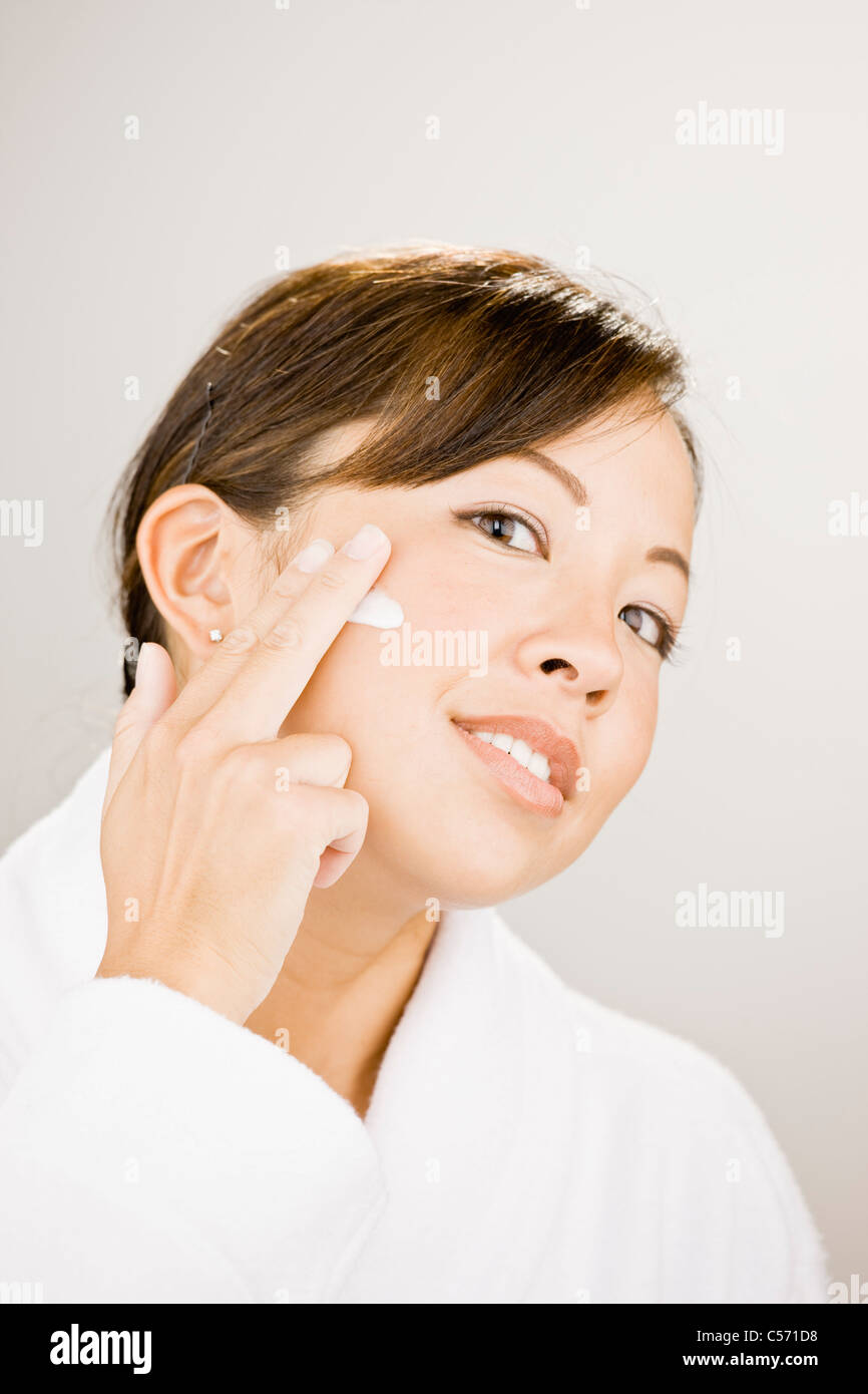 Aus der wange -Fotos und -Bildmaterial in hoher Auflösung – Alamy