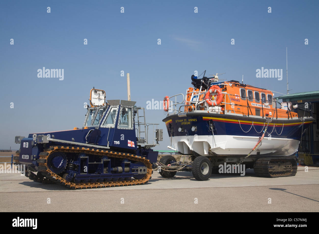 St annes rettungsboot -Fotos und -Bildmaterial in hoher Auflösung – Alamy