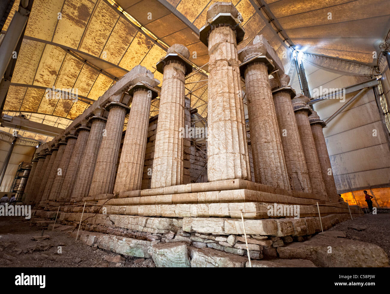 Tempel des apollo epikourios -Fotos und -Bildmaterial in hoher ...