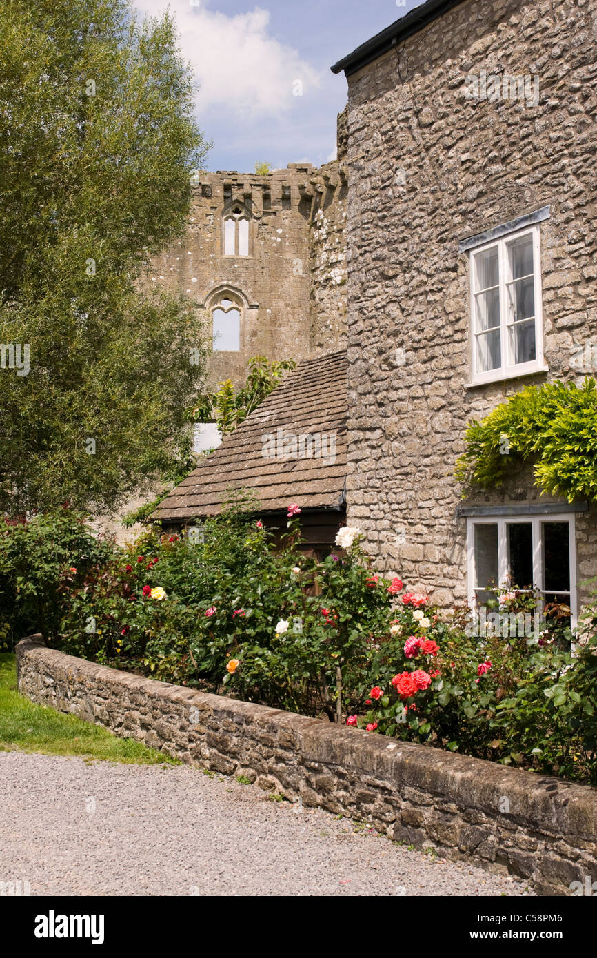 Nunney village somerset -Fotos und -Bildmaterial in hoher Auflösung – Alamy