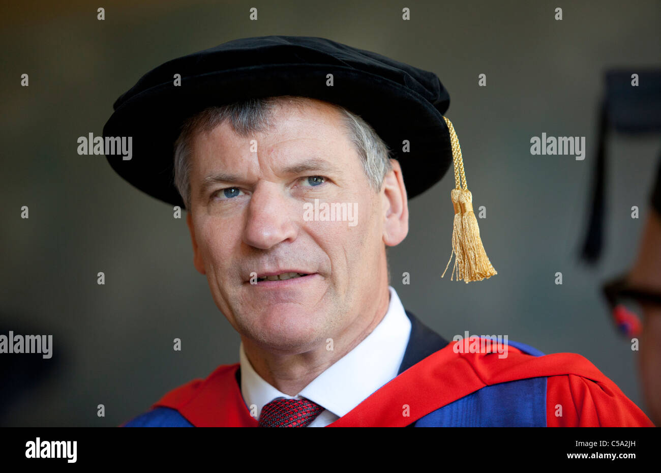 David Gill, Chief Executive von Manchester United Football Club bekommt ...