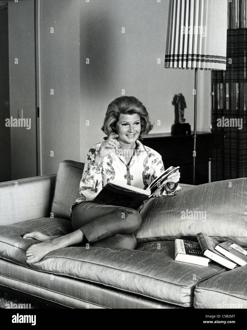 RITA HAYWORTH (1918-1987) U.S. film Schauspielerin und Tänzerin etwa ...