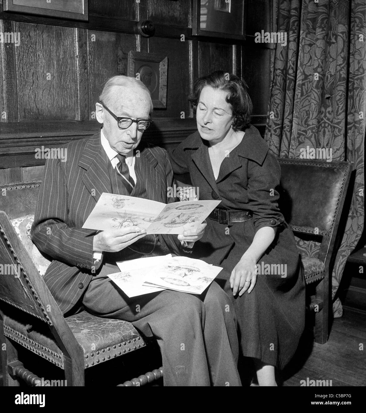 Sir geoffrey mander -Fotos und -Bildmaterial in hoher Auflösung – Alamy