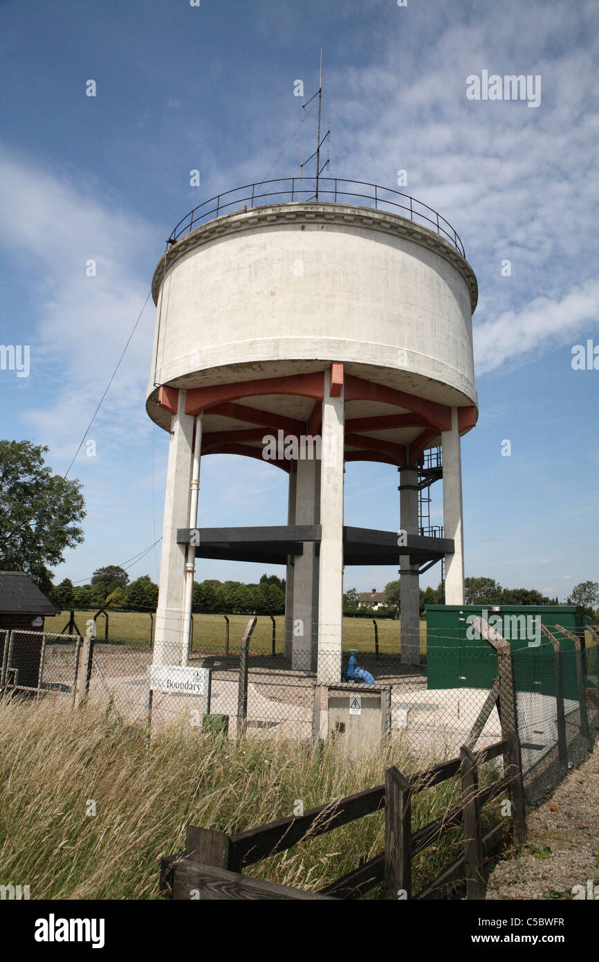Beton und wasser -Fotos und -Bildmaterial in hoher Auflösung – Alamy