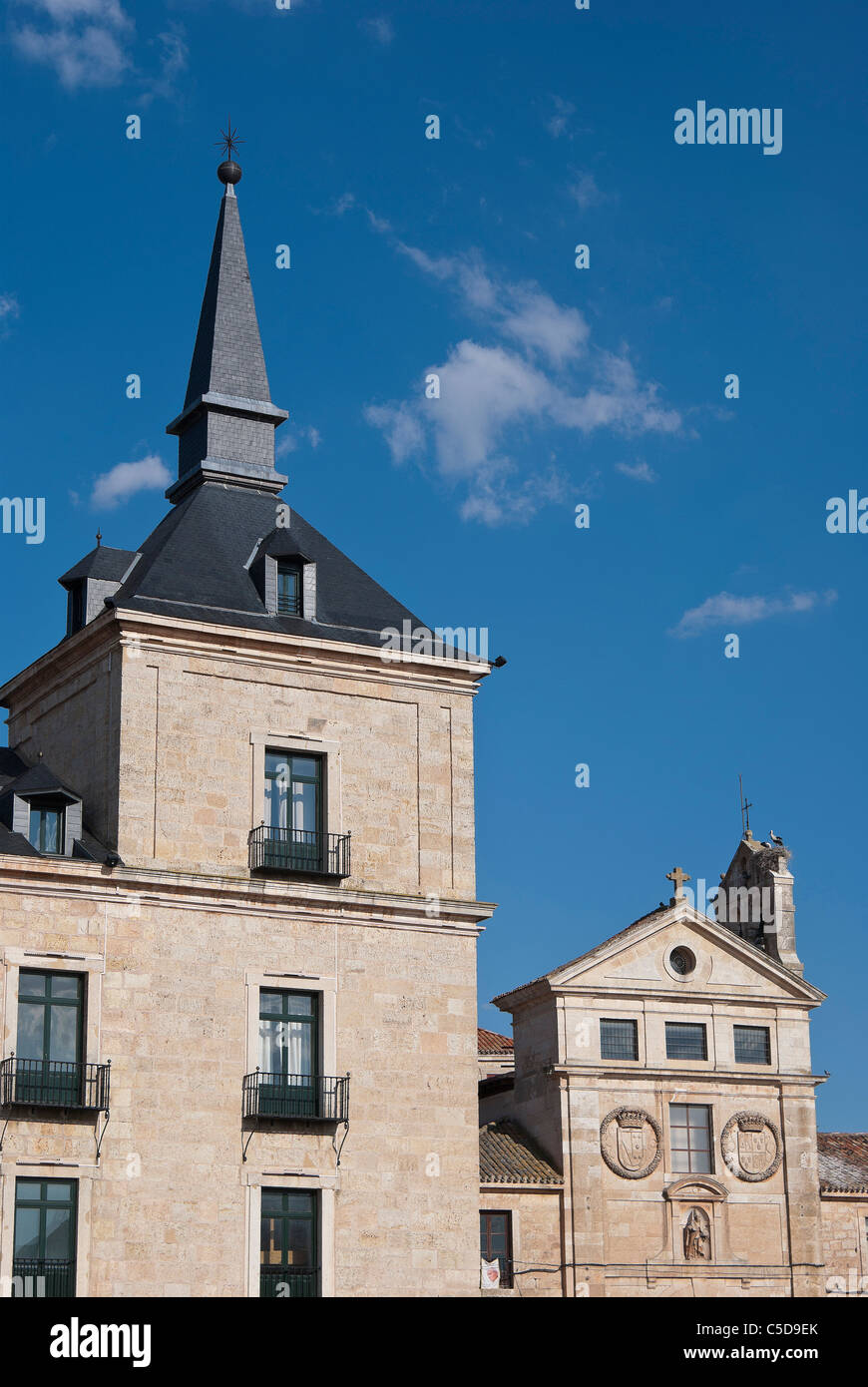 Lerma herzoglicher palast -Fotos und -Bildmaterial in hoher Auflösung ...