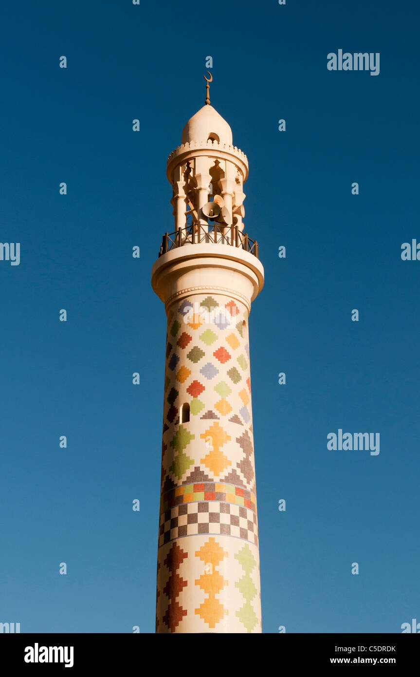 Elk204-1087v Bahrain, Manama, Moschee Minarett Stockfotografie - Alamy