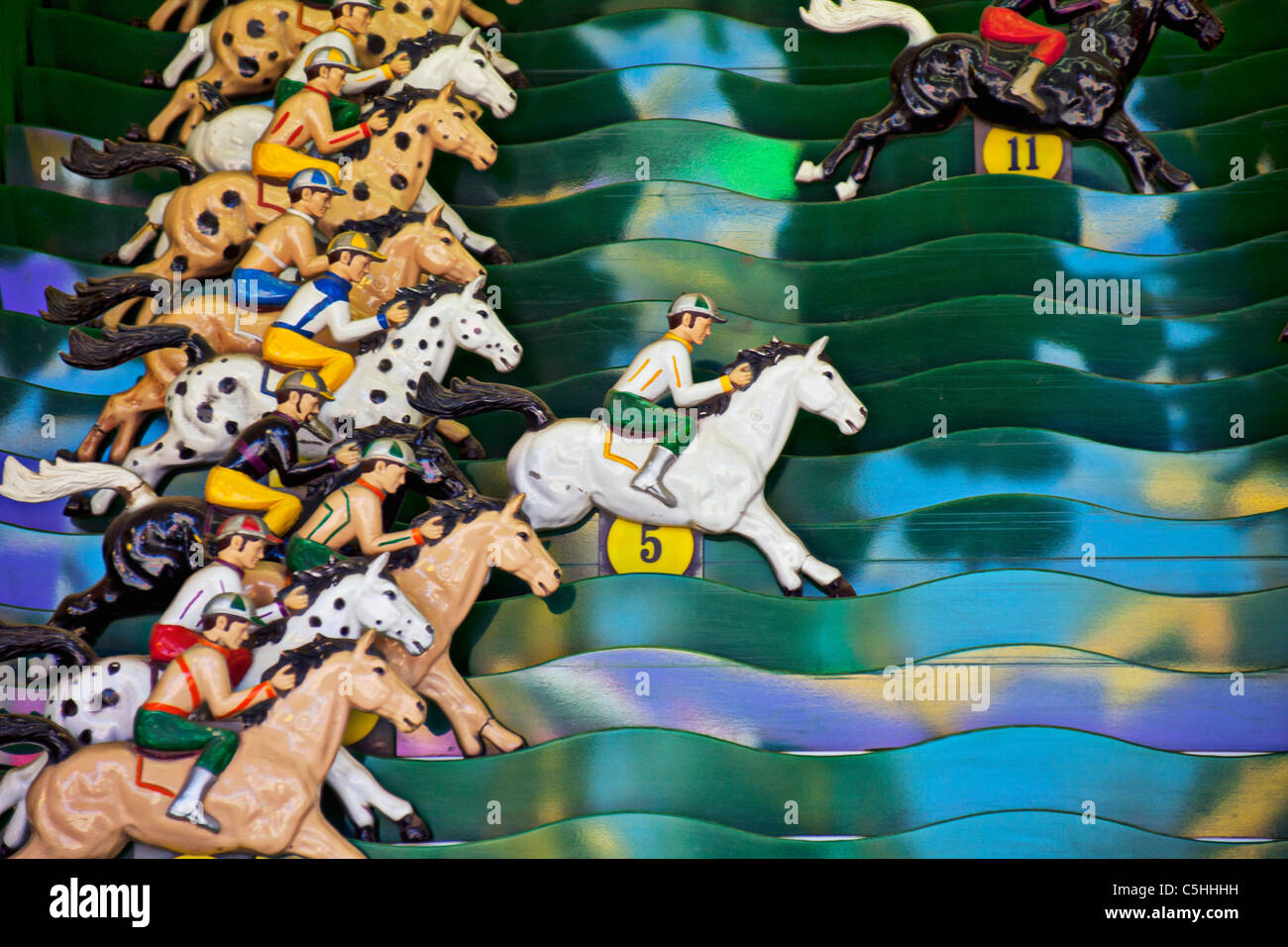 Horse race game fun fair -Fotos und -Bildmaterial in hoher Auflösung ...