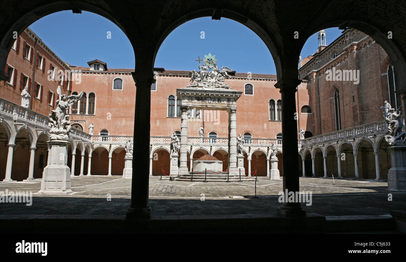 Santa maria dei frari -Fotos und -Bildmaterial in hoher Auflösung – Alamy