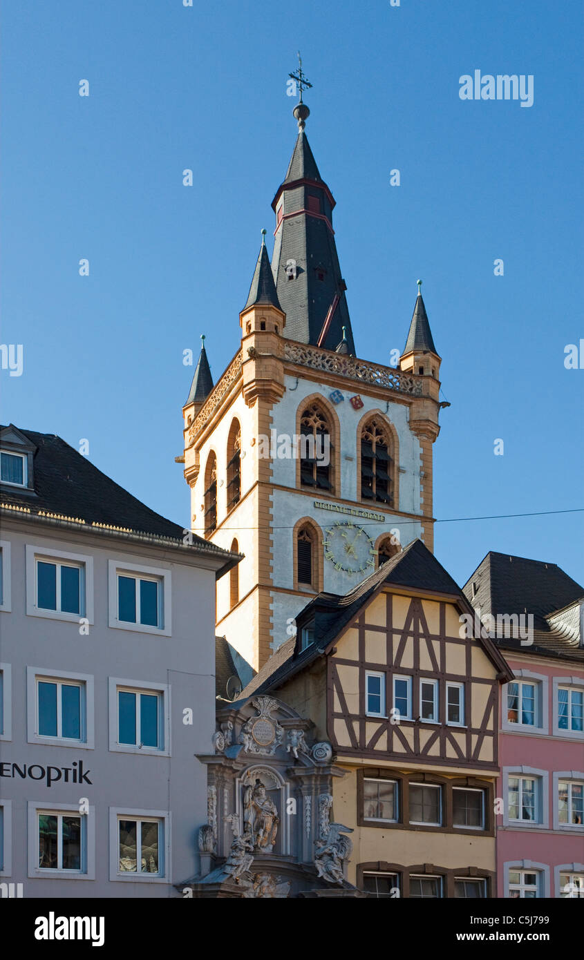 Marktkirche St. Gangolph bin Hauptmarkt von Trier, Kirche, Saint ...