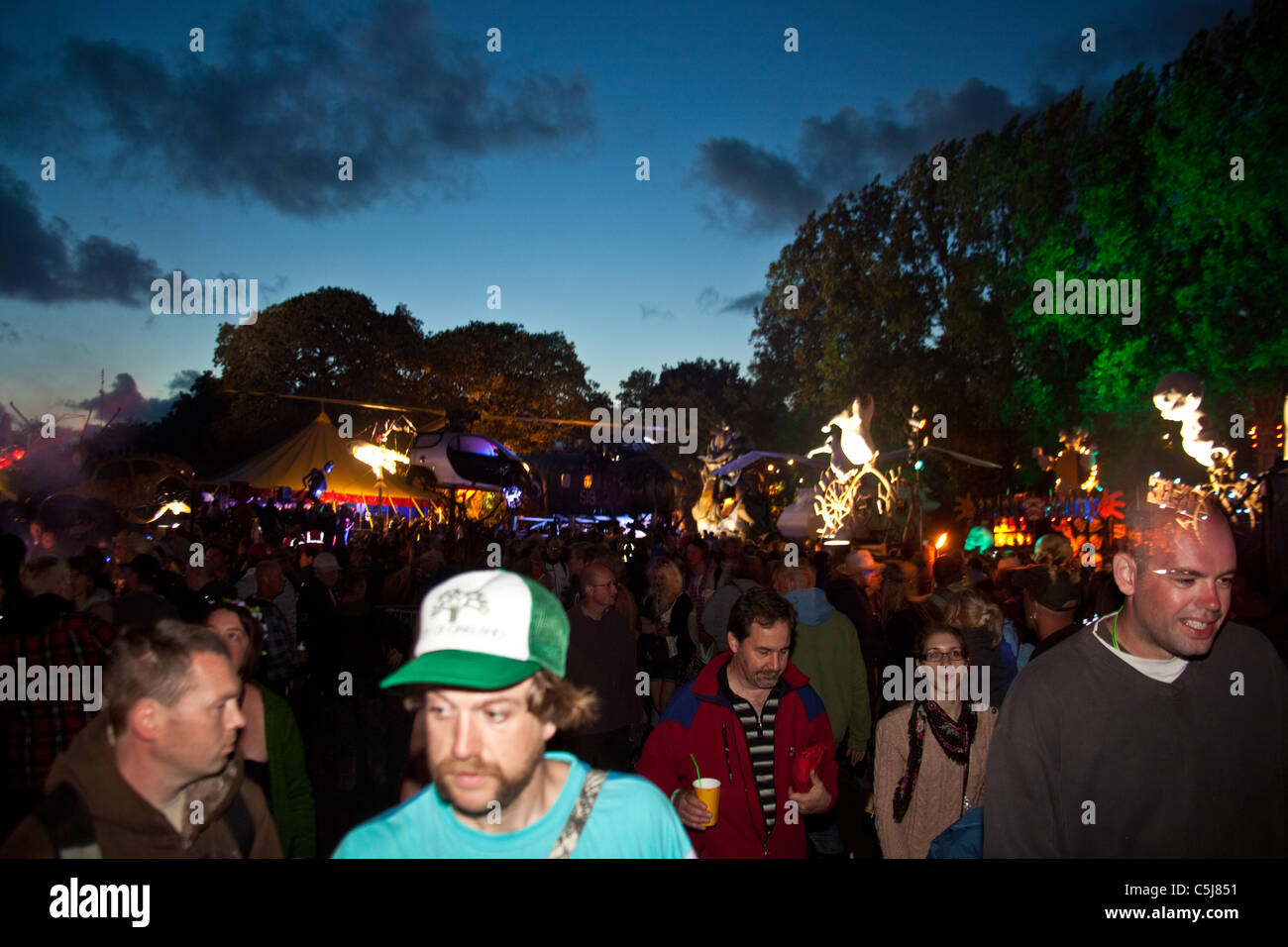 Die Unfairground auf dem Glastonbury Festival 2011, kuratiert von Joe ...