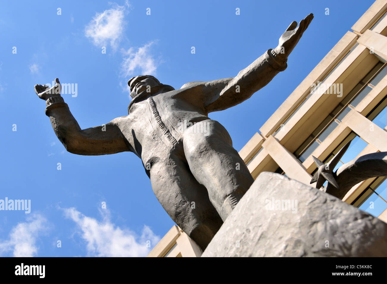 Yuri gagarin statue -Fotos und -Bildmaterial in hoher Auflösung – Alamy