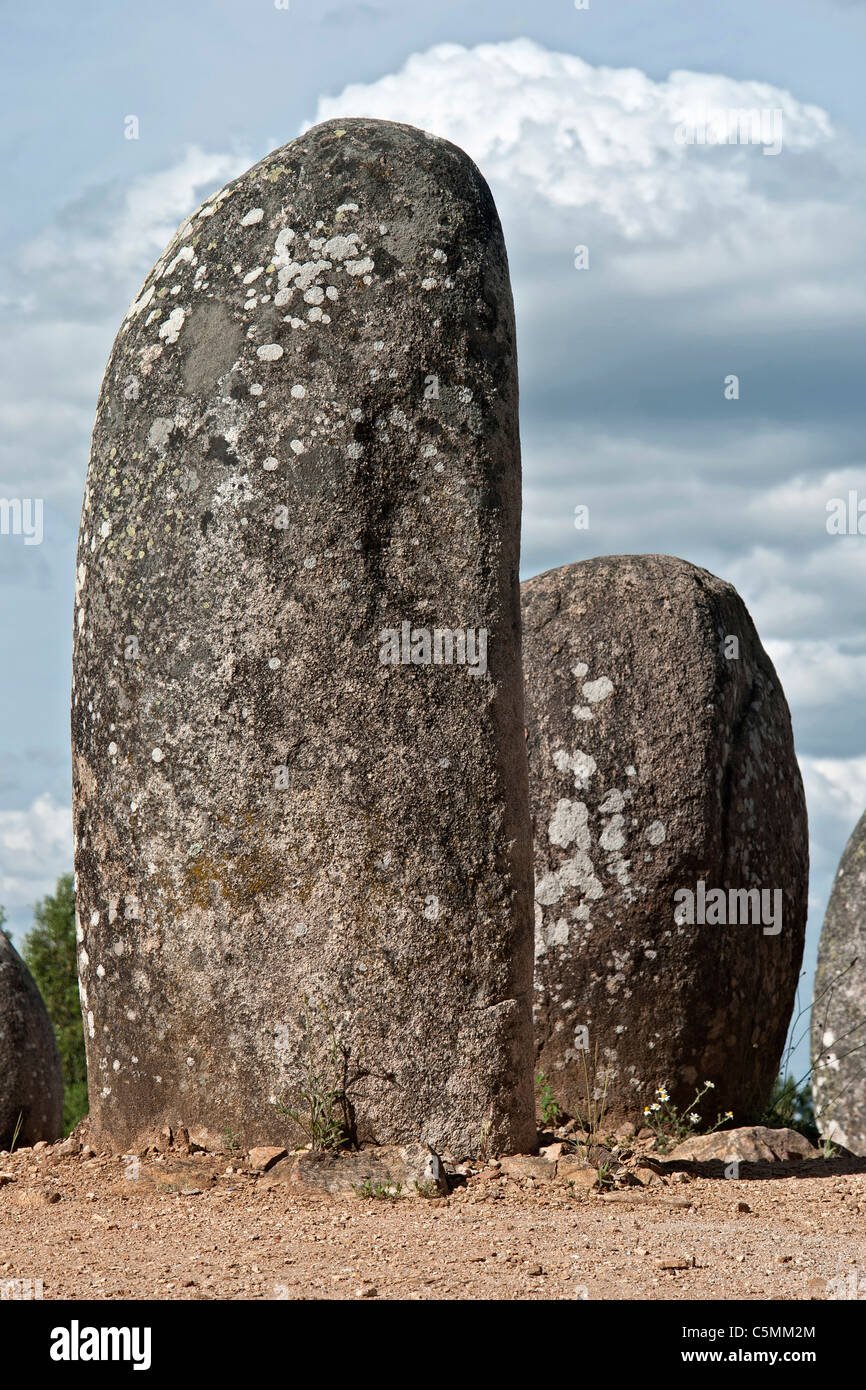 Menhir monolith megalith portugal -Fotos und -Bildmaterial in hoher ...