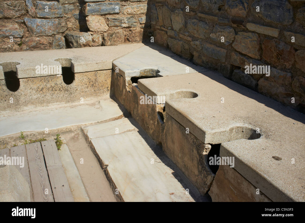 Römische latrinen -Fotos und -Bildmaterial in hoher Auflösung – Alamy