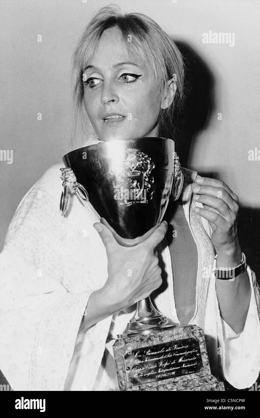 Laura b -Fotos und -Bildmaterial in hoher Auflösung – Alamy