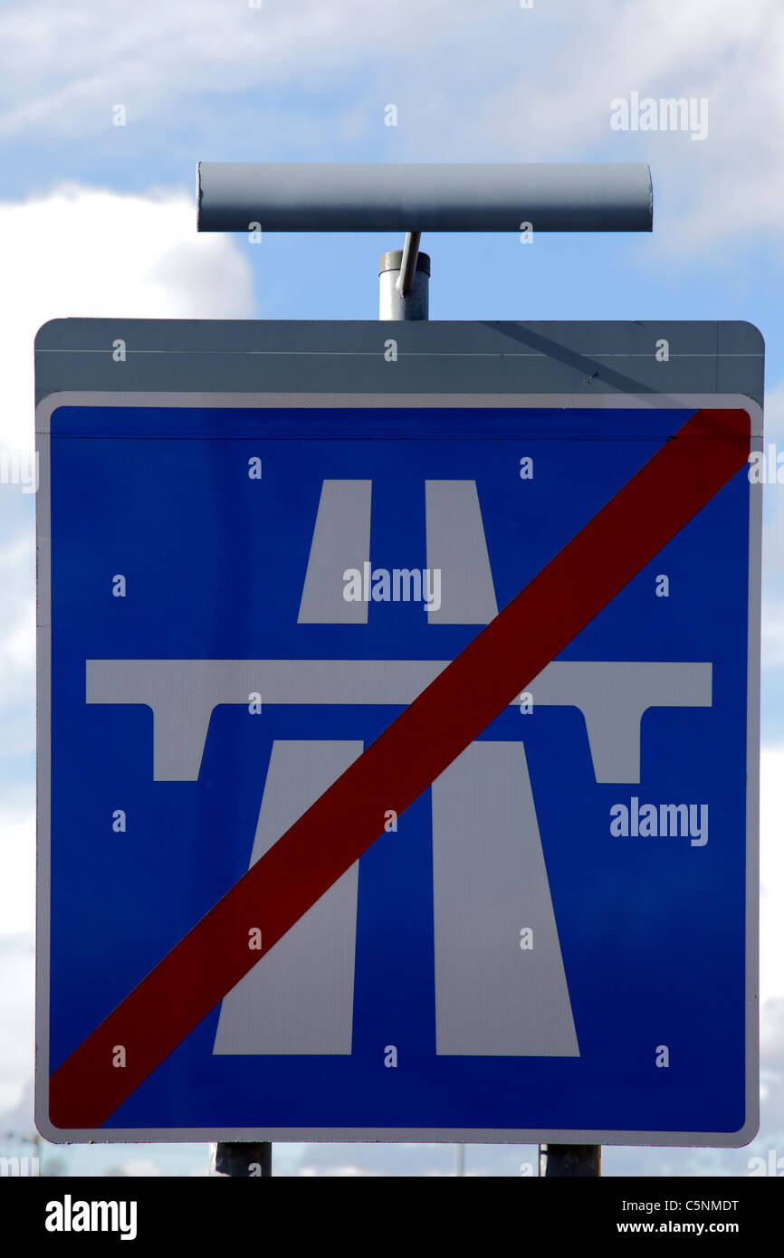 Blaue Autobahnschilder Stockfotos und -bilder Kaufen - Alamy