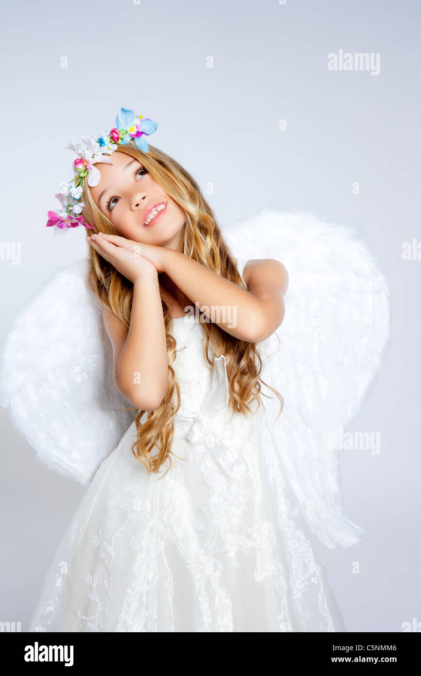 Engel und kinder -Fotos und -Bildmaterial in hoher Auflösung – Alamy